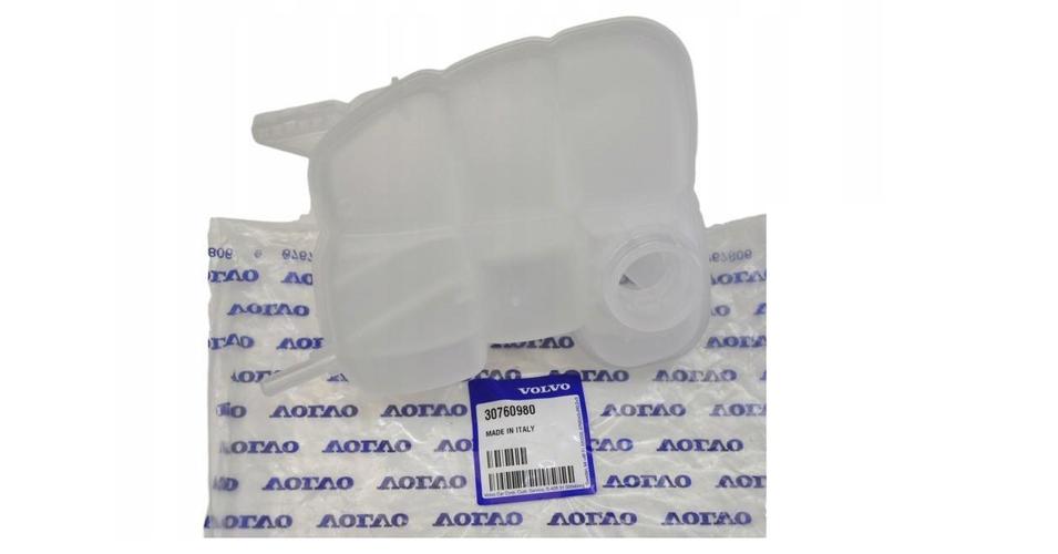 VOLVO ALKATRÉSZ: Kiegyenlítőtartály, hűtőfolyadék - D5204T-, D5244T ...